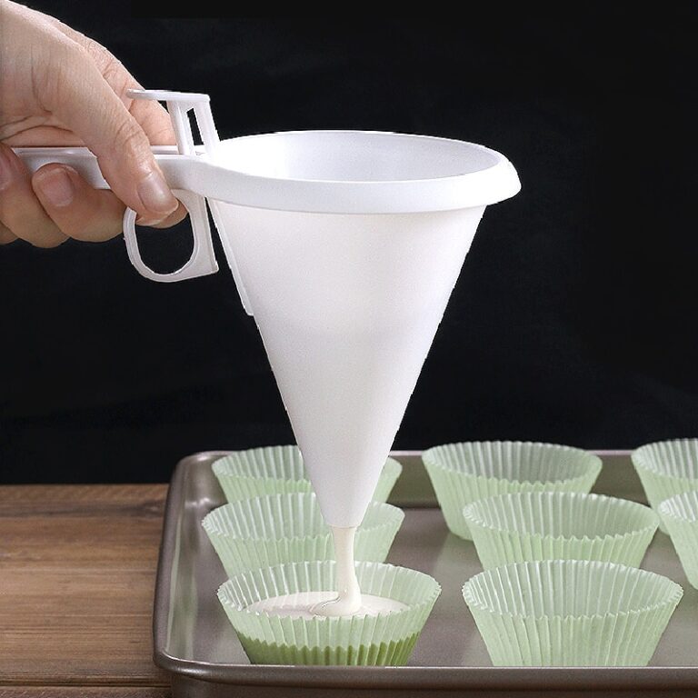 Adjustable Frosting Candy Funnel - Not sold in stores